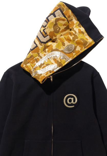 MEDICOM TOY - SHARK BE@R FULL ZIP HOODIE MEDICOM TOY - SHARK BE@R FULL ZIP HOODIE